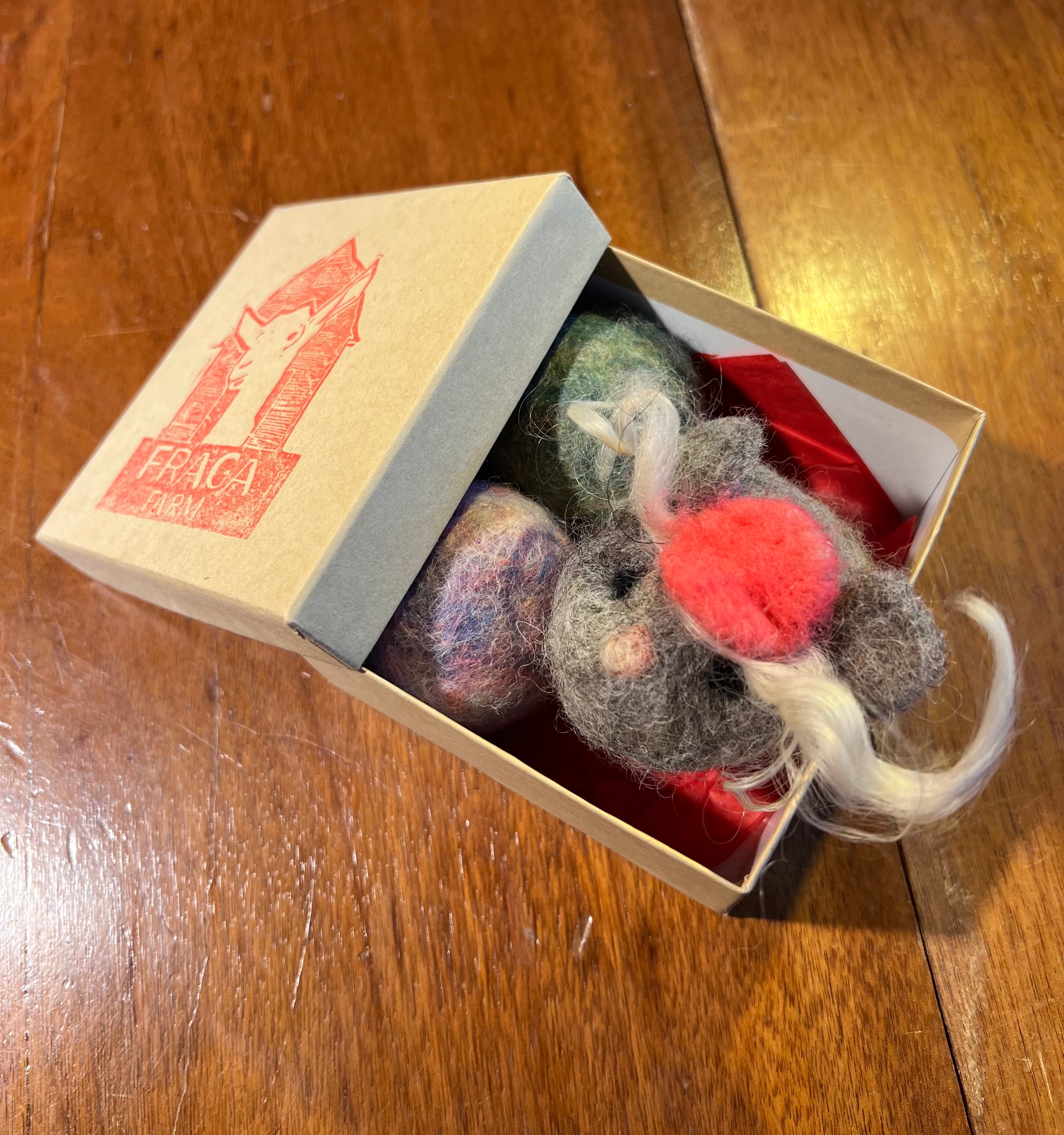Kitty Kit – Fraga Farm
